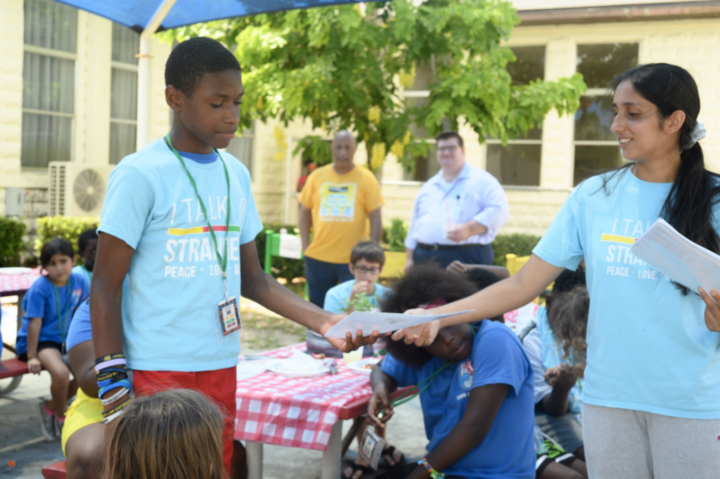 PeaceTalkers – I TALK TO STRANGERS FOUNDATION, INC.